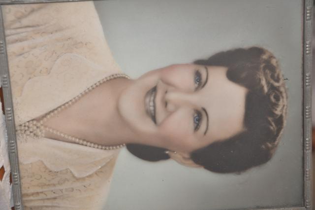 Happy 104th birthday Thelma - Central Queensland Today