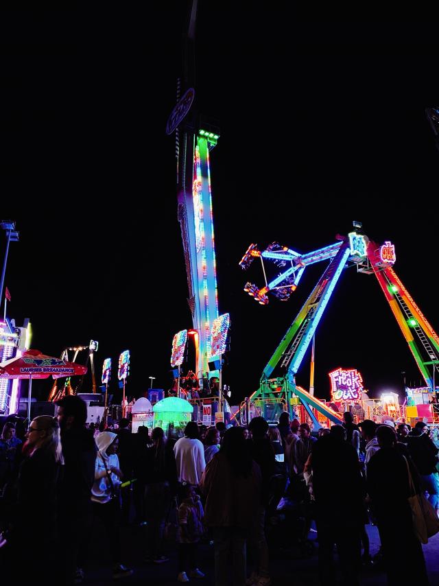 Big crowd at Rocky Show - Central Queensland Today