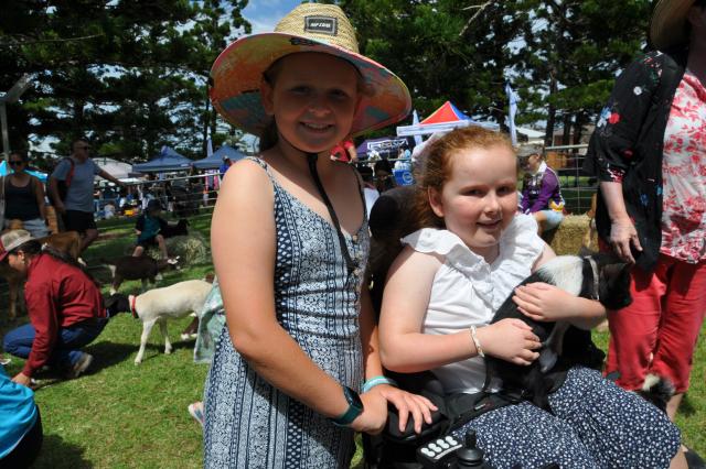 Beach Day Out Fun - Central Queensland Today