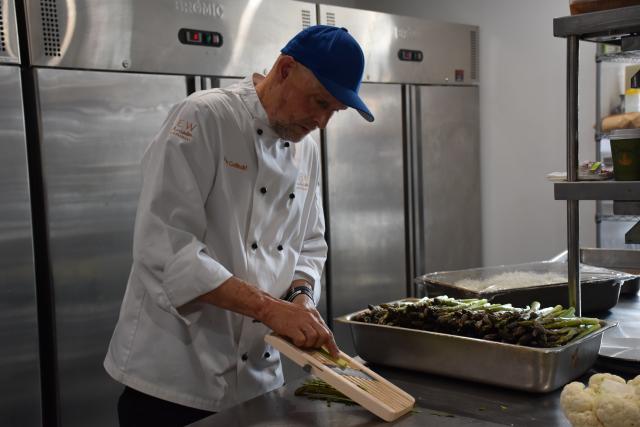 Top chefs cook up a storm at Capricorn Food and Wine Festival - Central ...