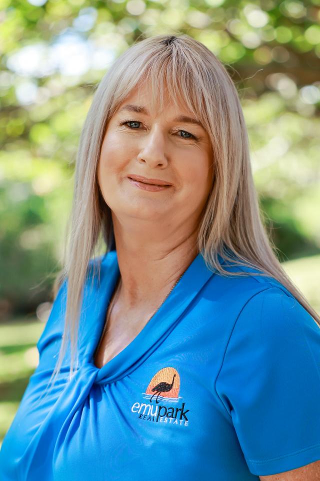 Tanya Edwards's Instagram, Twitter & Facebook on IDCrawl