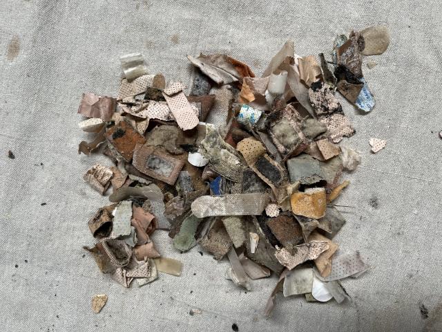 Wearable ’trash’ polluting Heritage site - Central Queensland Today