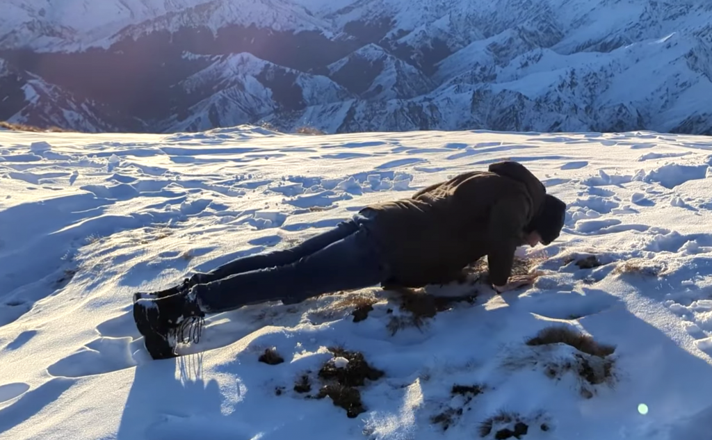 Police push-up suicide awareness - Central Queensland Today